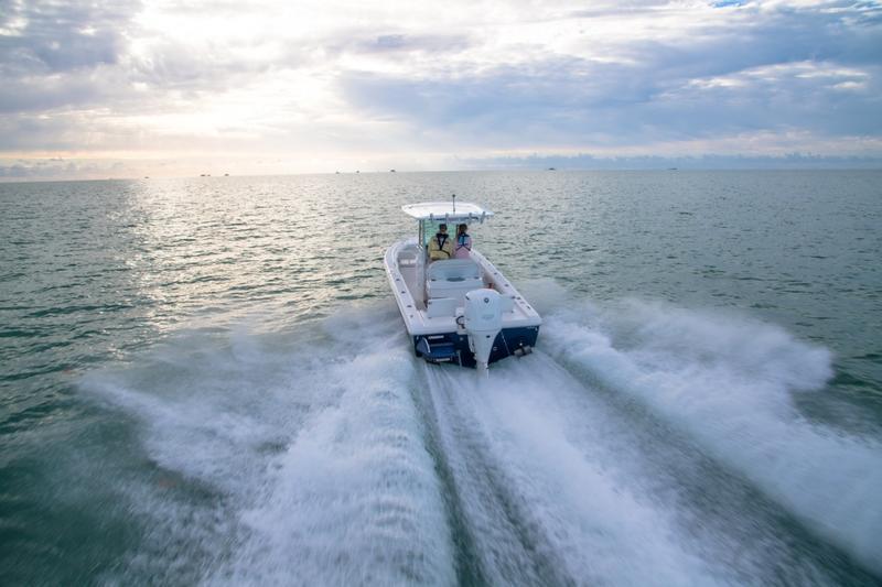 Everglades 253cc - Gordy's Marine