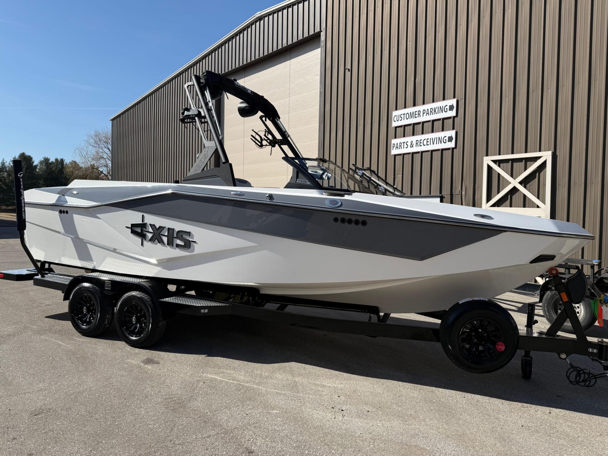New 2025 23' Axis T235 For Sale in Fontana on Lake Geneva, WI | Gordy's ...